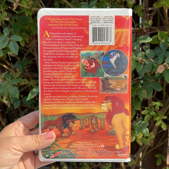 Disney | Other | Disney Alice In Wonderland And The Lion King 2 Simbas ...